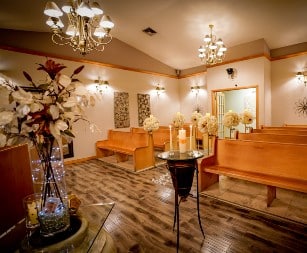 Why a Small Chapel Wedding is the New Trend